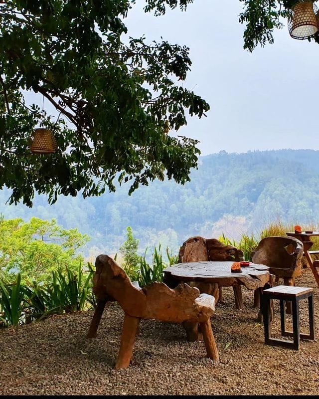 Rekomendasi Cafe di Bandung yang Hitz buat Kamu yang Suka Nongkrong