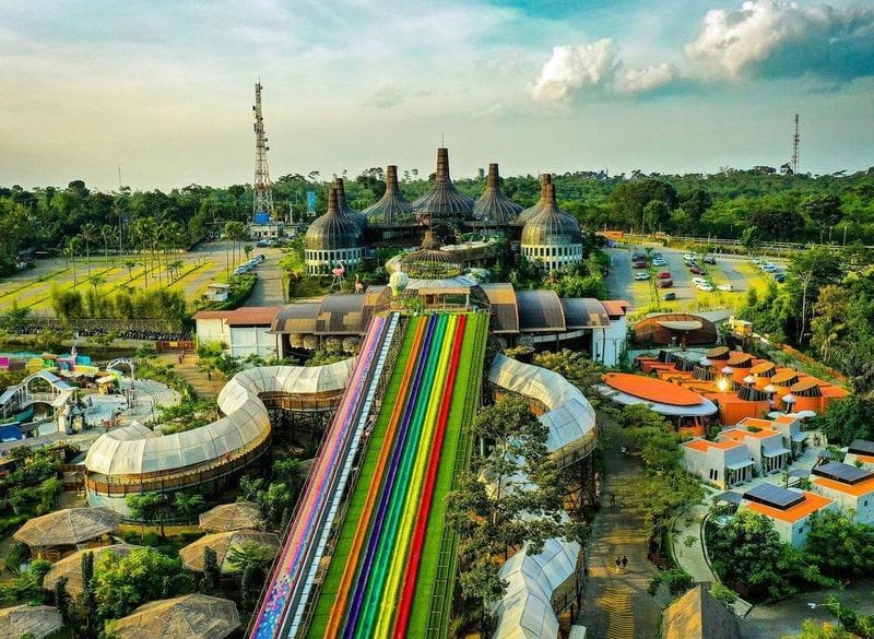Wisata Bareng Keluarga di Dusun Semilir Semarang