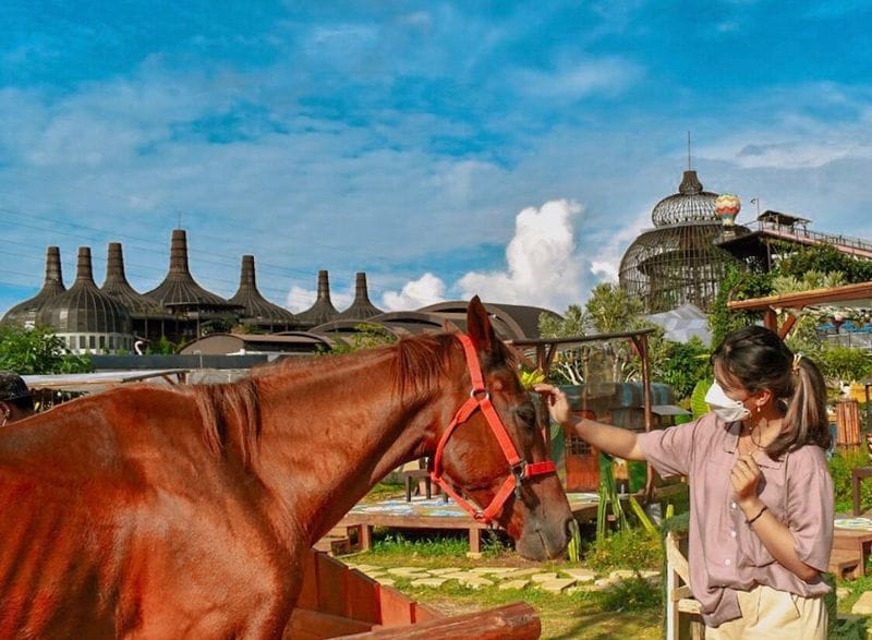 Wisata Bareng Keluarga di Dusun Semilir Semarang