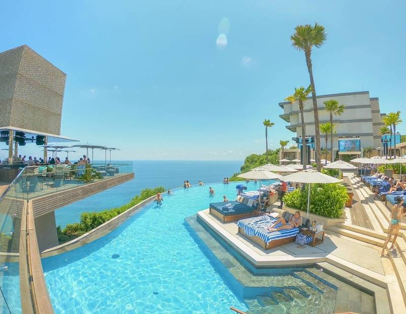 5 Beach Club di Bali, Oke Banget Buat Ngilangin Stress
