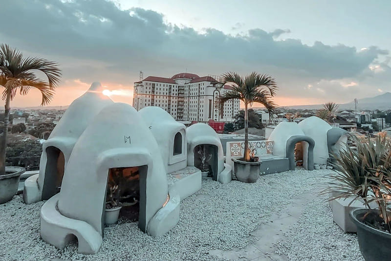 Cafe Bandung Ini Bisa Bikin Liburanmu Makin Seru