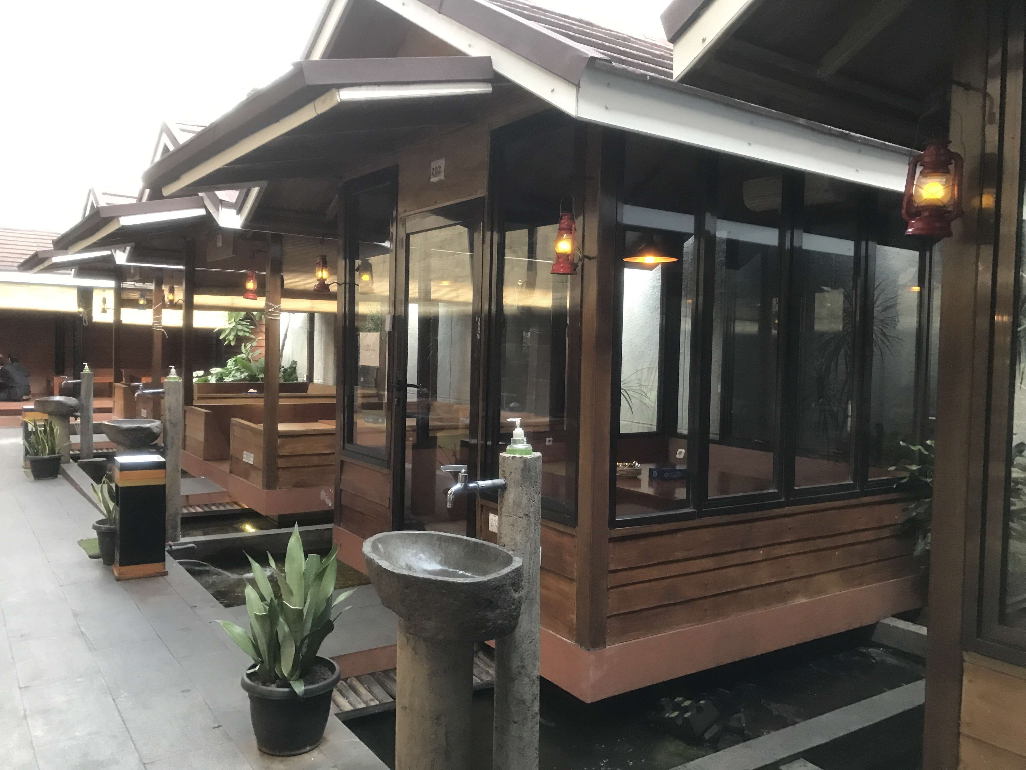 Restoran Lesehan di Jakarta Untuk Makan Bersama Keluarga!