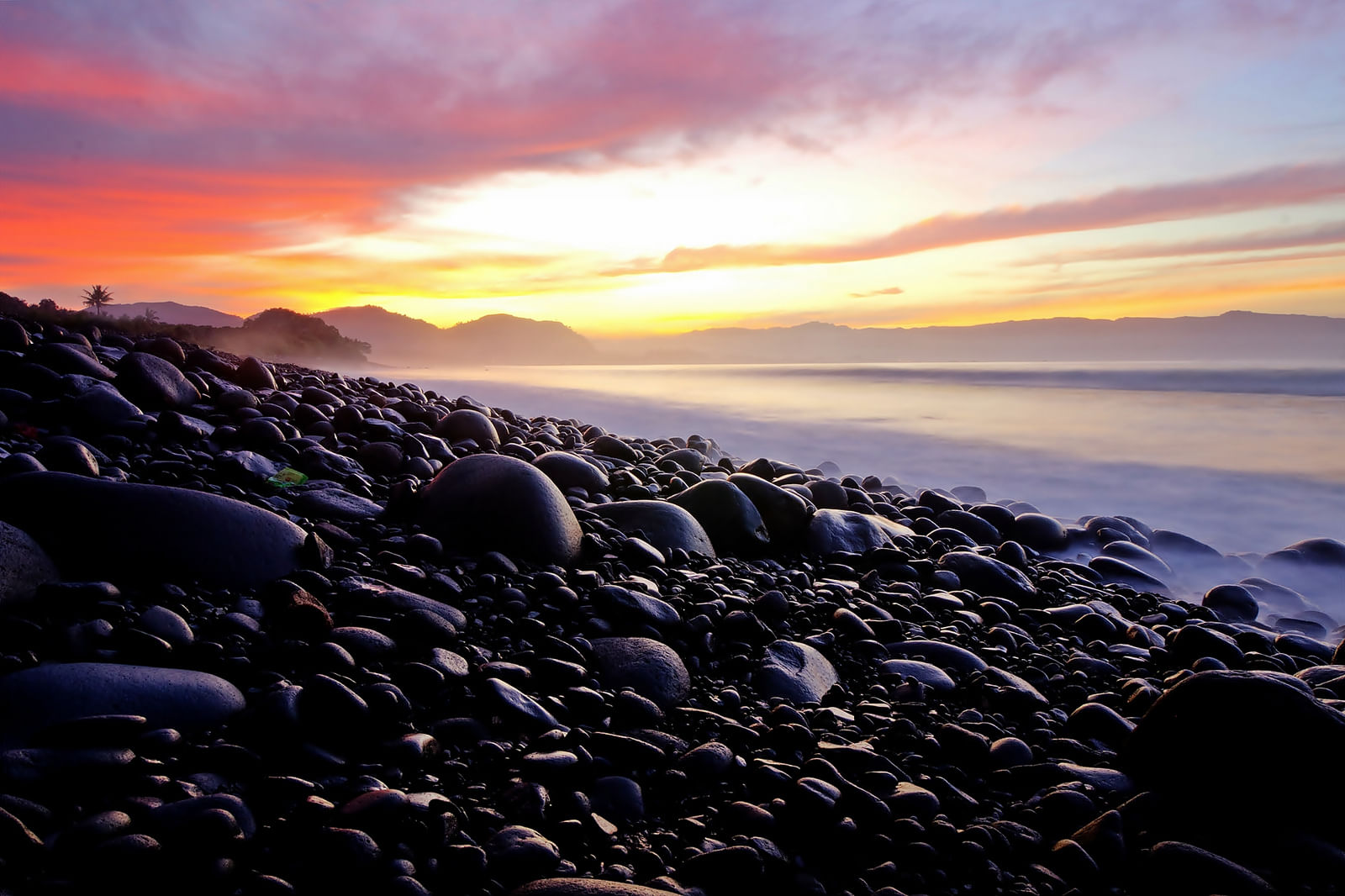Tempat Wisata di Sukabumi yang Sejuk dan Memanjakan Mata
