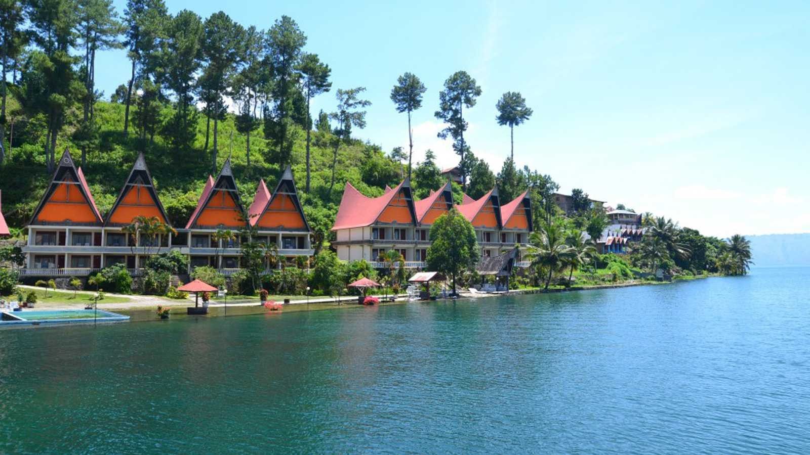 10 Destinasi Wisata di Indonesia yang Wajib Dikunjungi Traveler Sejati!