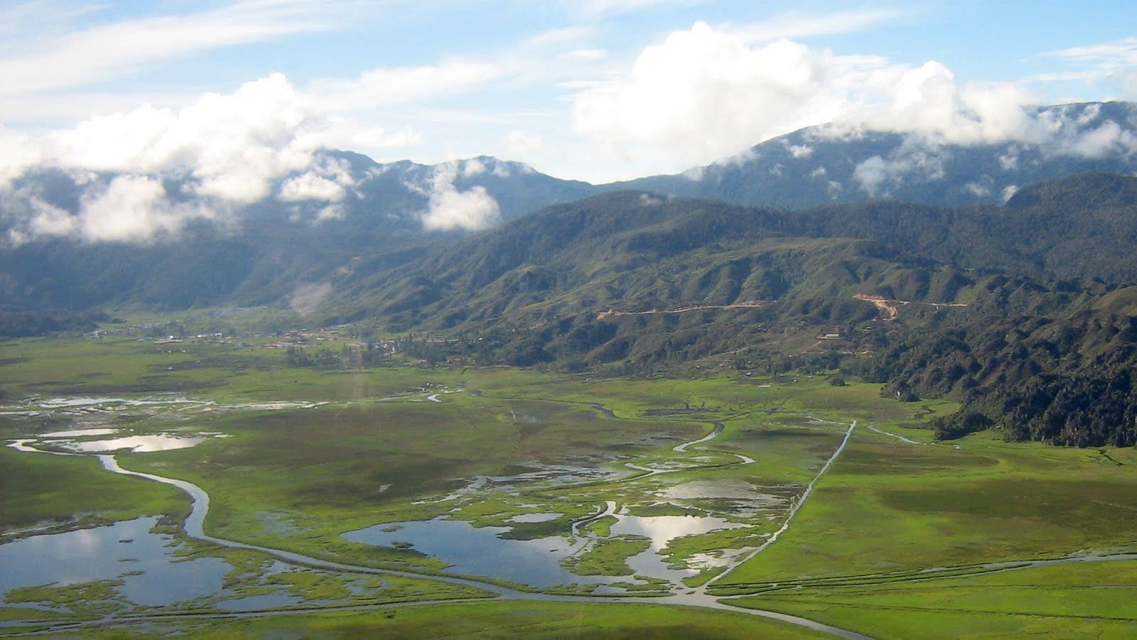 Tempat Wisata di Papua Selain Raja Ampat
