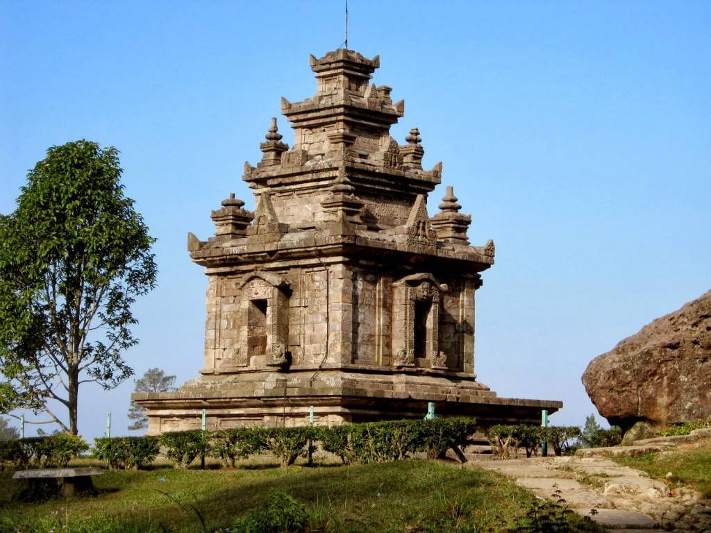 Candi Gedong Songo Semarang yang Eksotis