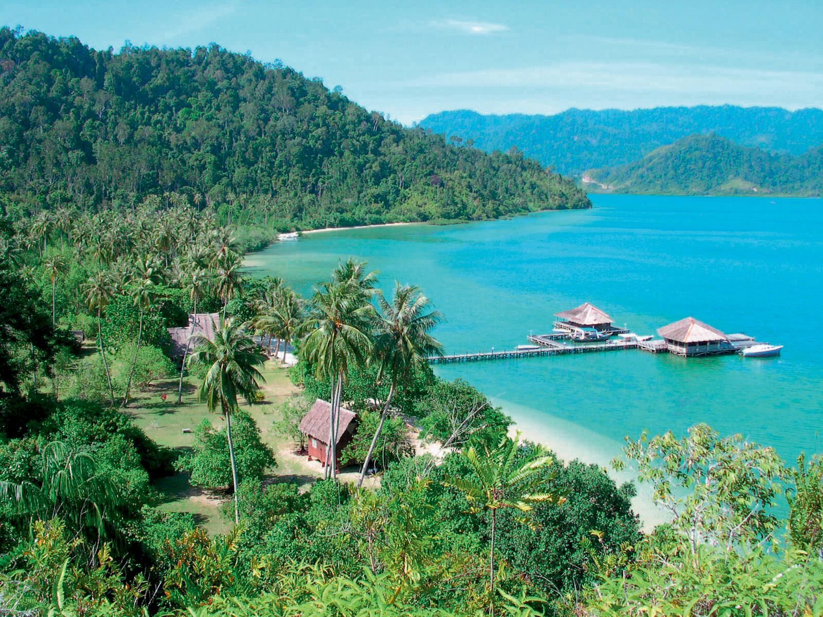Wisata Pulau Mandeh, "Raja Ampatnya" Sumatera Barat!